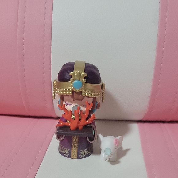 Nanci | Toys | Nwot Nanci Blind Box Purple And Gold Figure With White ...